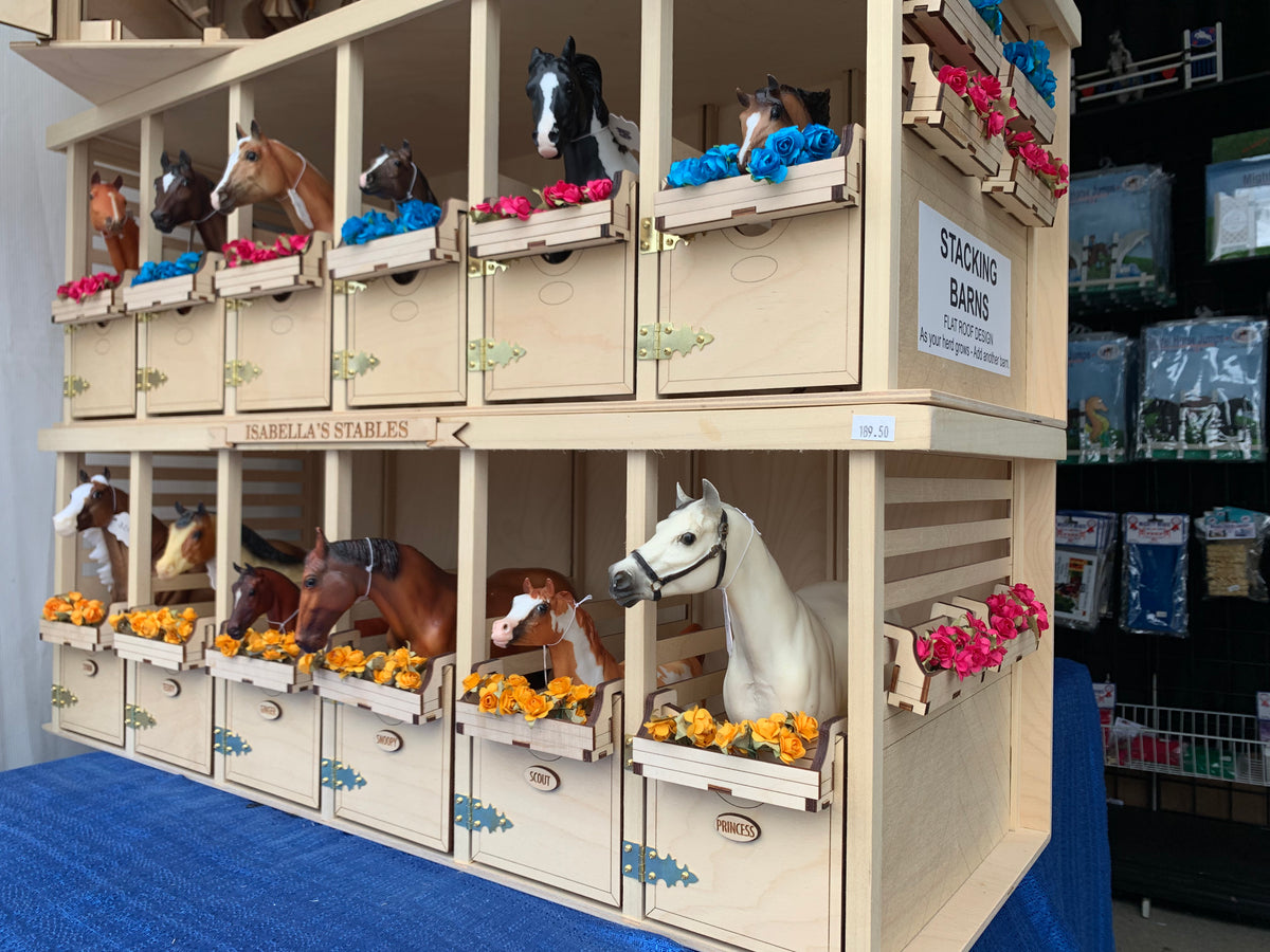 Barn Flower Boxes – modelhorsejumps