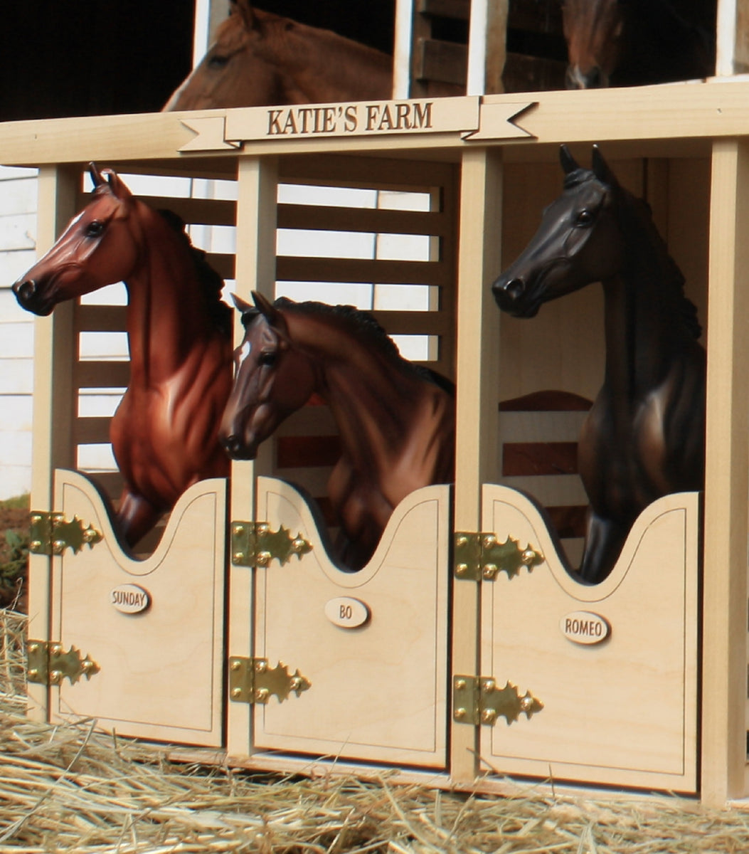 Custom Barn Name and Stall Names – modelhorsejumps
