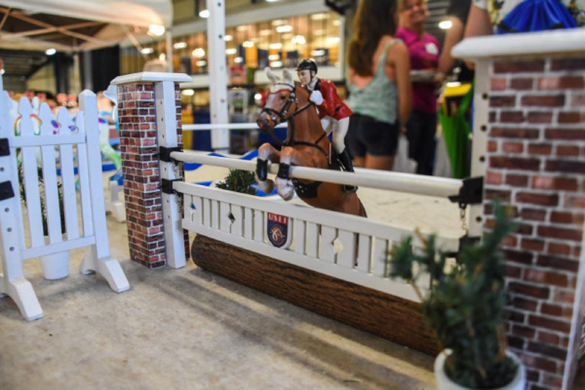 Brick Column Toy Horse Jump – modelhorsejumps